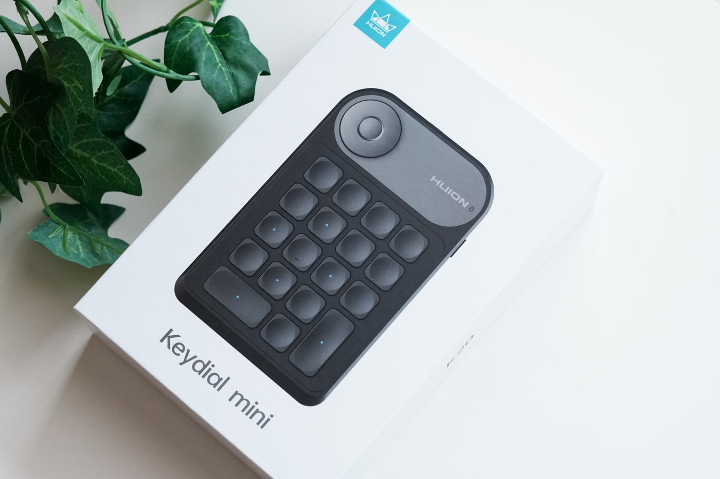 【レビュー】HUION 左手デバイス Keydial miniは、クリエイティブ操作を加速させるアイテム（ビジネス利用でも威力を発揮 ...