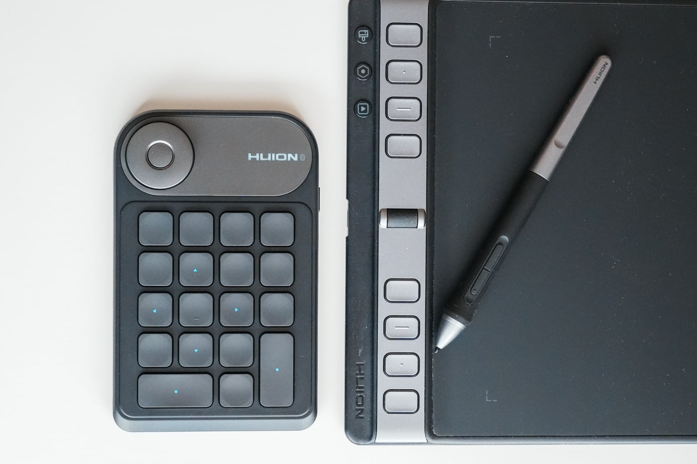 【レビュー】HUION 左手デバイス Keydial miniは、クリエイティブ操作を加速させるアイテム（ビジネス利用でも威力を発揮 ...